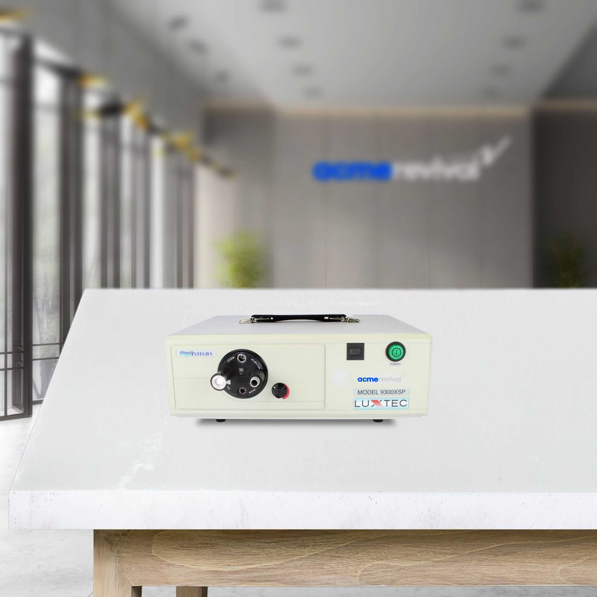Luxtec 9300XSP (300 Watt) Xenon Fiber Optic Medical Light Source FOR SALE