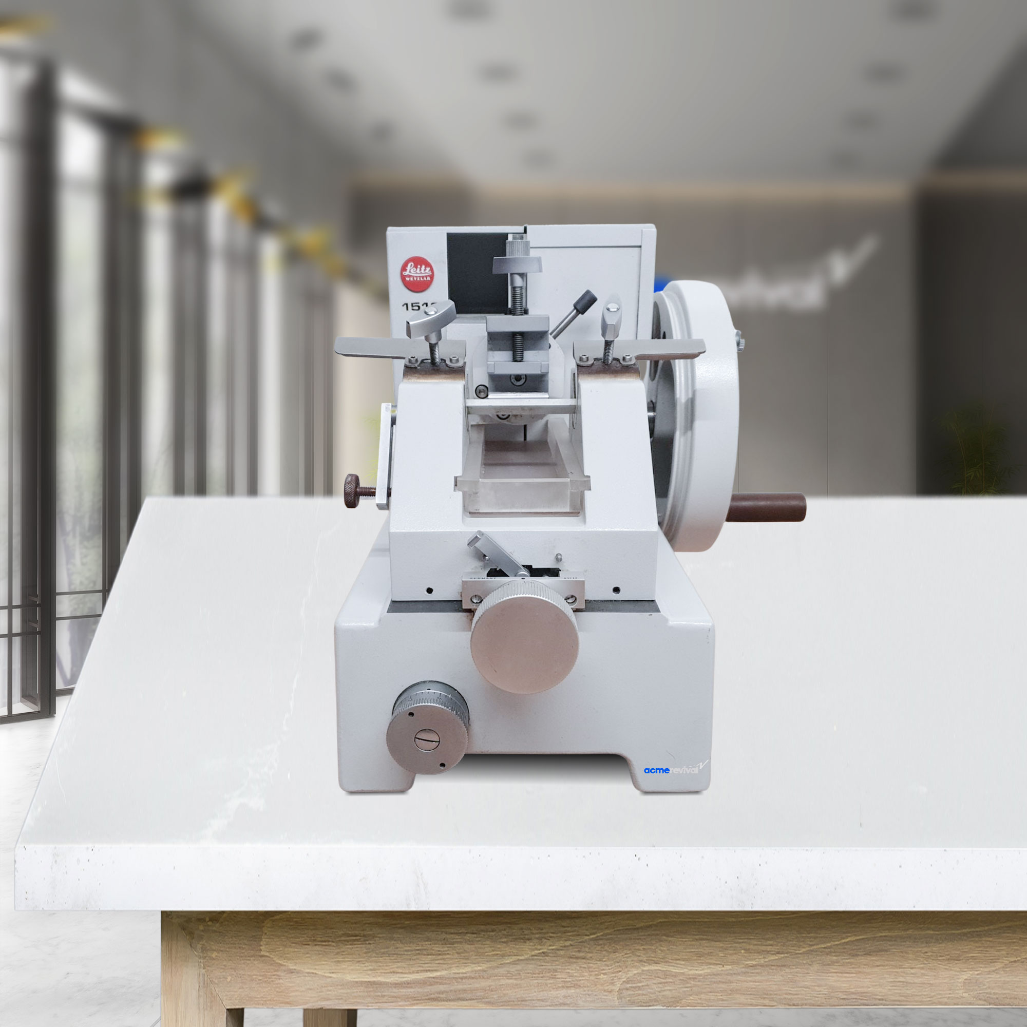 Leitz 1512 Manual Rotary Microtome